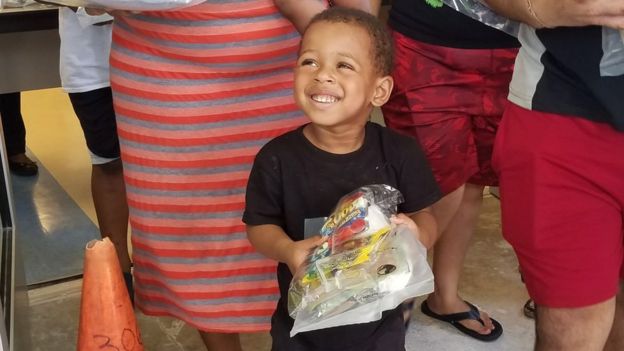 “Sobrevivimos al huracán pero no tengo dinero para alimentar a mis ...