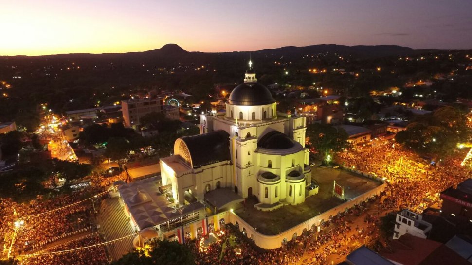 Caacupé ya se prepara para recibir a miles de devotos de la Virgen de ...